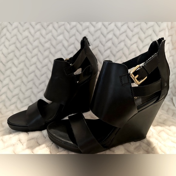 Express | Shoes | Express Black Leather Wedge Sandals With Back Zipper ...
